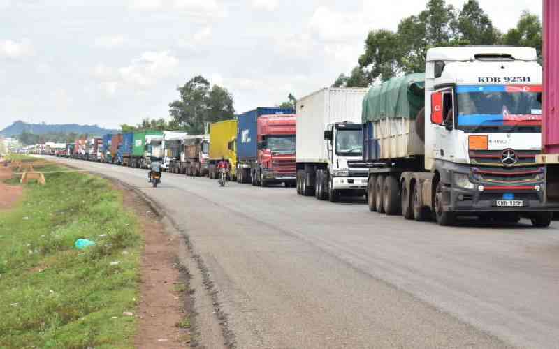 System upgrade causes 15km long jam at Malaba border crossing - sauce.co.ke