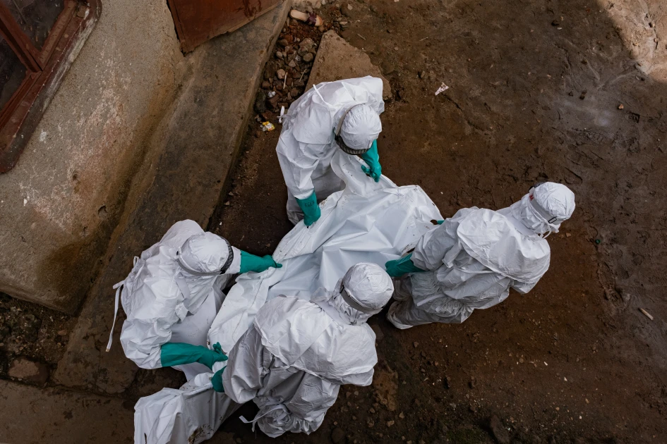 Trump Administration to Send Americans Exposed to Ebola to Kenya ...